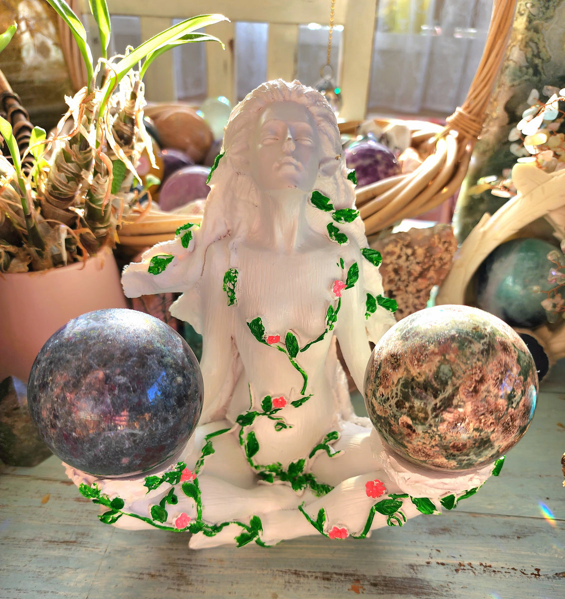 Gaia Sphere Stand – zensgardennz